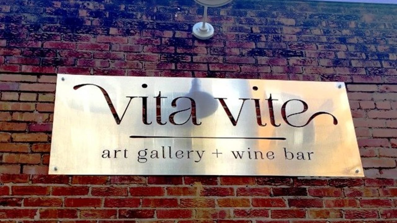 Living Room Art Gallery And Wine Bar | Cabinets Matttroy