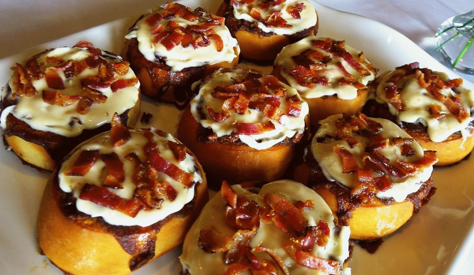 baconcinnamonbunscolor